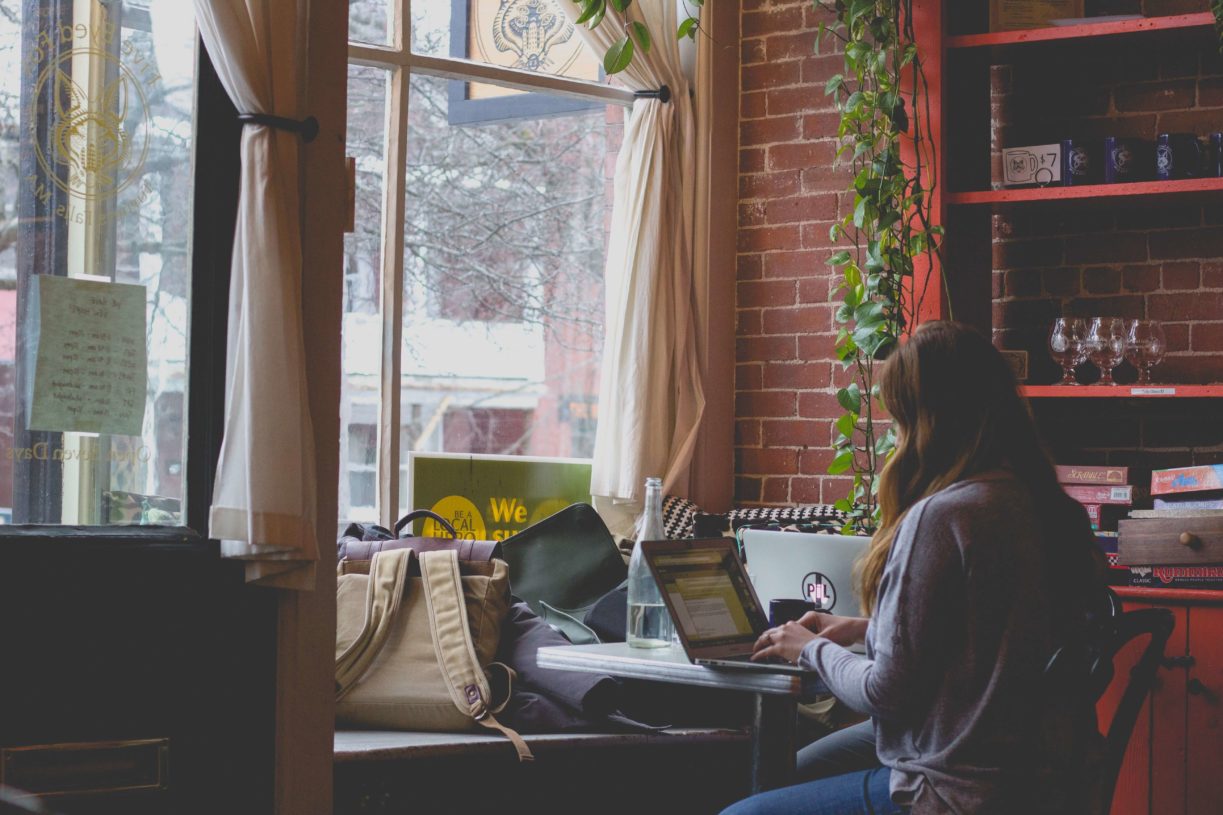 Why Working While Studying Is Beneficial For Your Future Career - Cudoo Why Working While Studying Is Beneficial For Your Future Career - Cudoo
